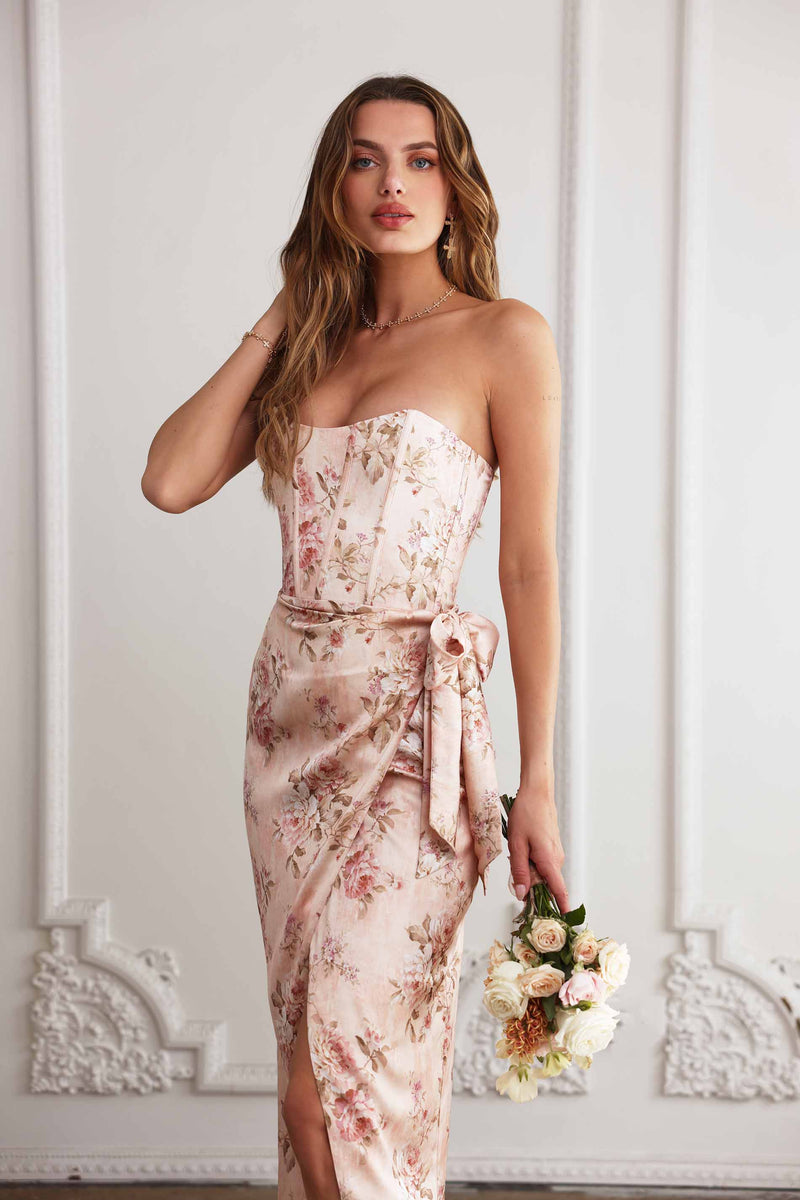 The June Dress in Peach Tapestry – V. Chapman